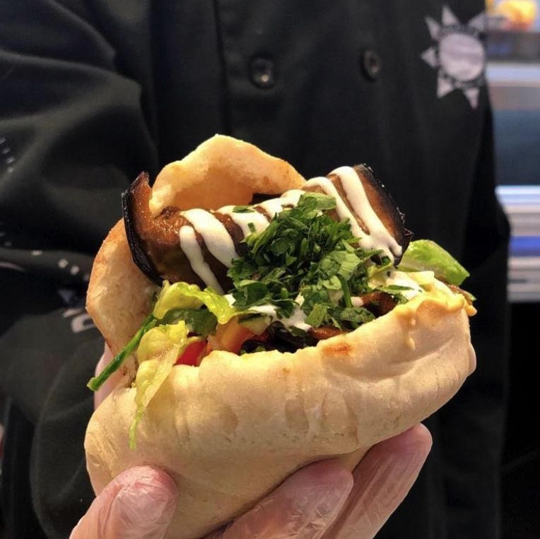 1/2 Pita Box - Beef Kebab