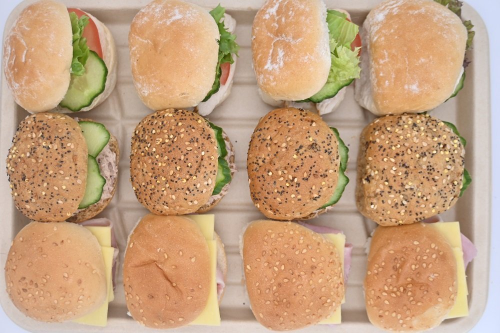 Classic Mini Rolls (4 people)