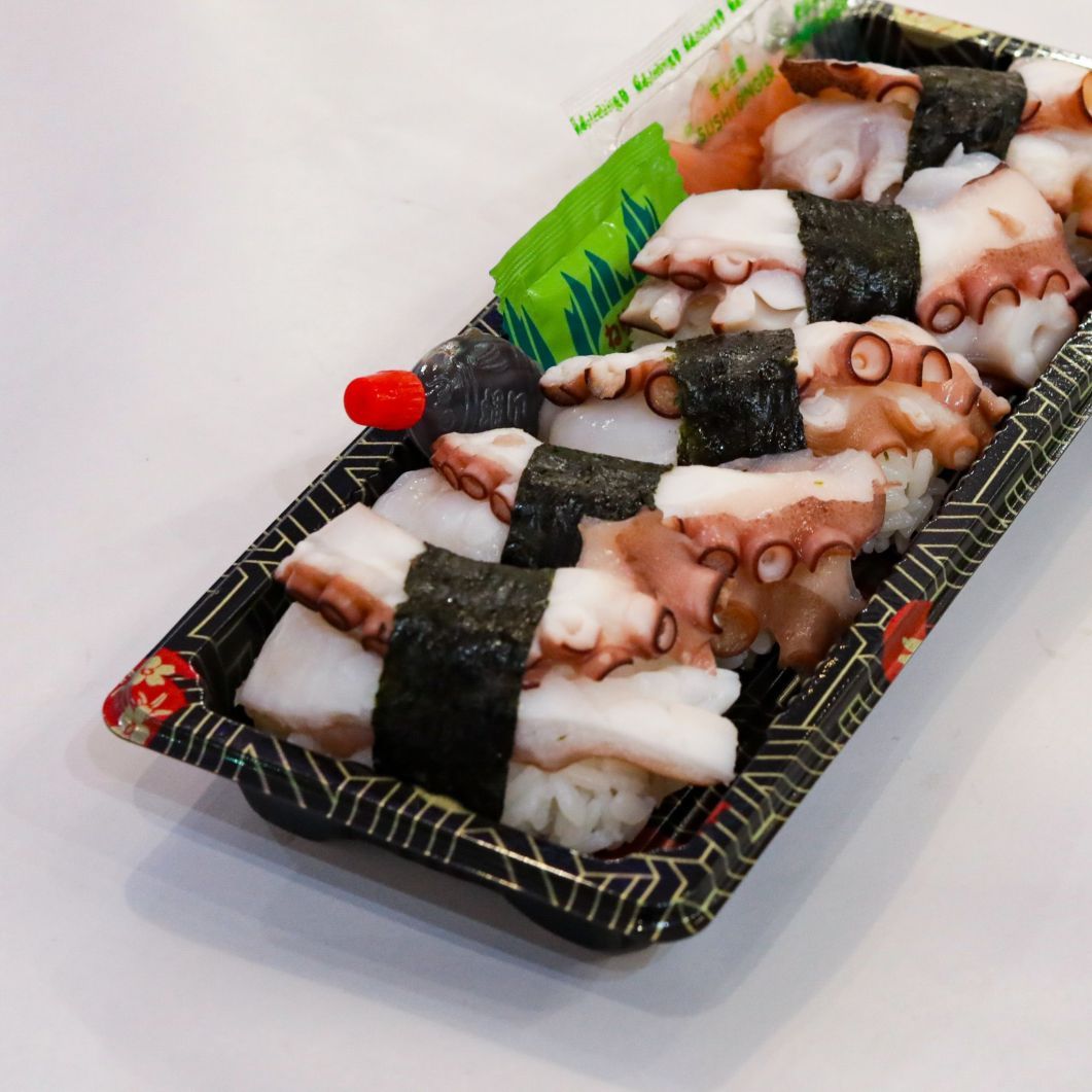 Octopus Nigiri Sushi (5pcs)