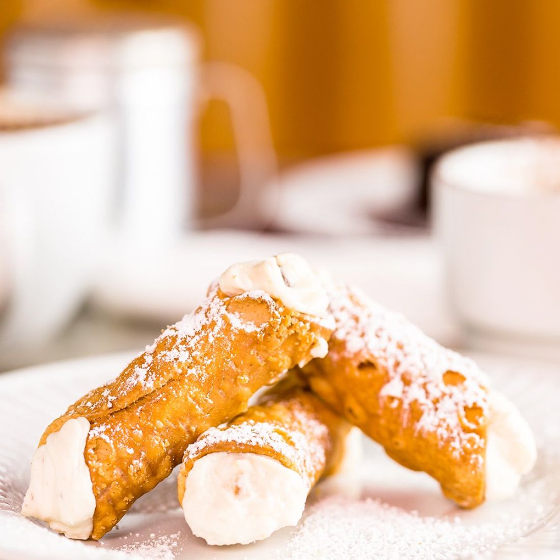 Classic Cannoli Tray