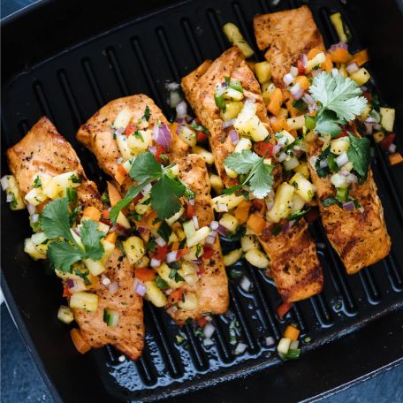 Hot Entrée Selections | Saladelia Entrées & Buffets Catering